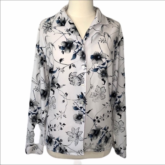 Laura Scott | Tops | Laura Scott Floral Blouse Nwot | Poshmark